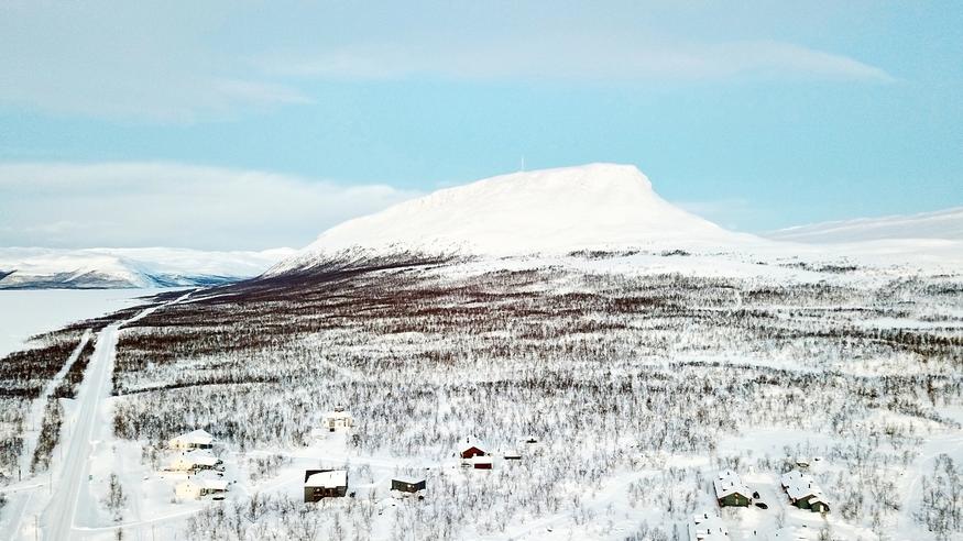 Kilpisjärvellä mitattiin jo yli metri lunta: Rajapyykki ylittyi ...